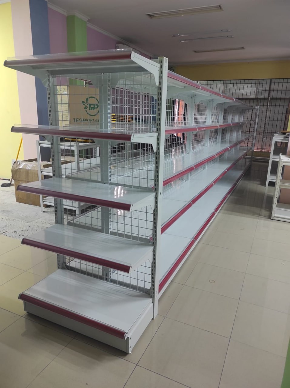 Rak Minimarket Namanya Apa?